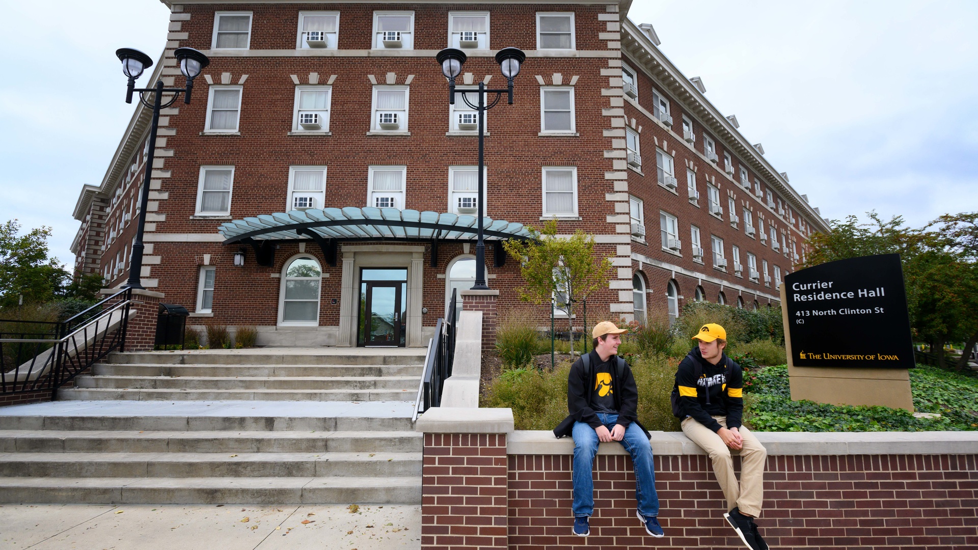 Housing Options | Admissions - The University of Iowa