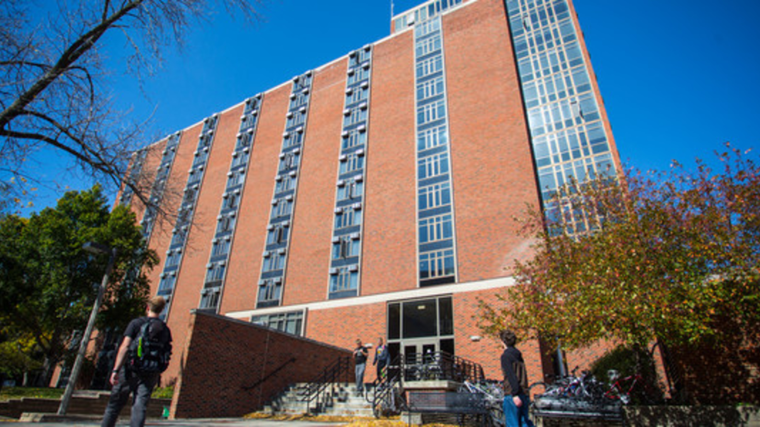 Housing Options | Admissions - The University of Iowa